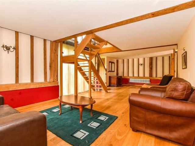 3 Bedroom Barn Conversion Character Property