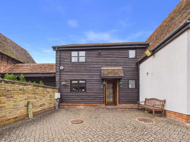 3 Bedroom Barn Conversion Character Property