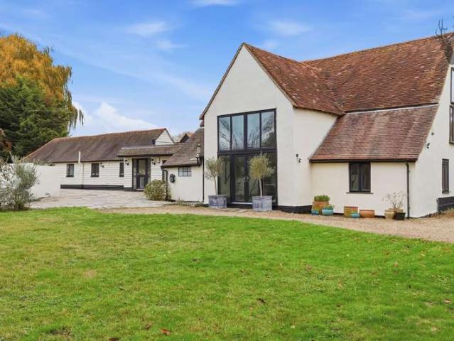 4 Bedroom Barn Conversion Character Property