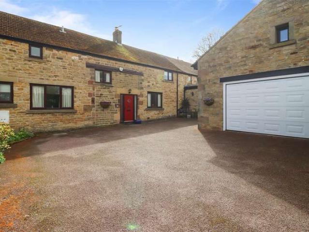 3 Bedroom Barn Conversion Character Property