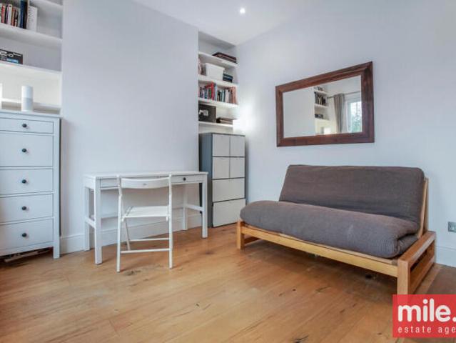 3 bedroom terraced house for rent in Felixstowe Road, NW10, London, NW10