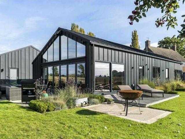 3 Bedroom Barn Conversion For Sale In Oxford, Oxfordshire