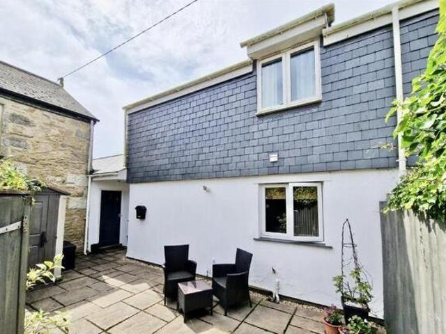 3 Bedroom Barn Conversion For Sale In Ashton