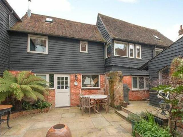 3 Bedroom Barn Conversion For Sale In Canterbury, Kent