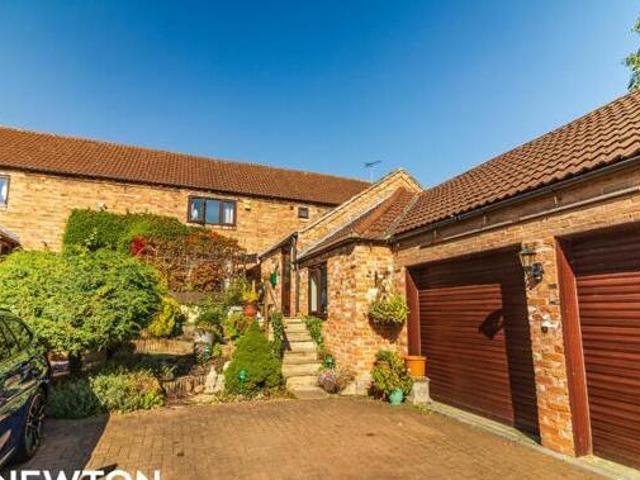 3 Bedroom Barn Conversion For Sale In East Markham