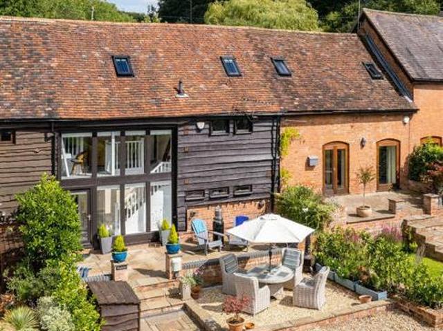 3 Bedroom Barn Conversion For Sale In Halesend Grittles End