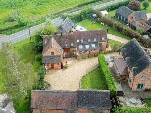 3 Bedroom Barn Conversion For Sale In Inkberrow