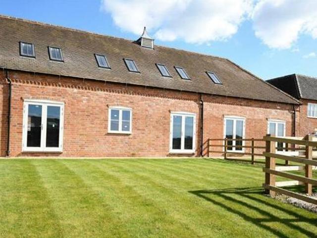 3 Bedroom Barn Conversion For Sale In Kingstanding Barns