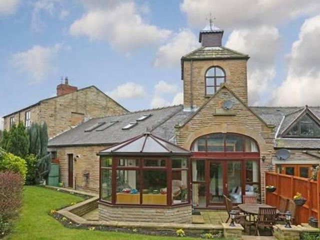 3 bedroom barn conversion for sale in Leeds Road Lofthouse WF3