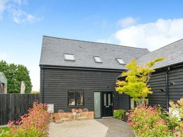 3 Bedroom Barn Conversion For Sale In Lilley, Hertfordshire