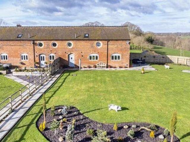 3 Bedroom Barn Conversion For Sale In Rushy Lane