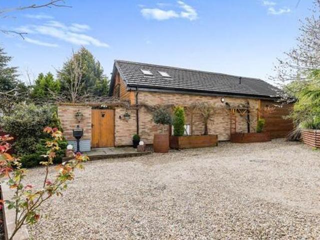 3 Bedroom Barn Conversion For Sale In Westhoughton, Bolton