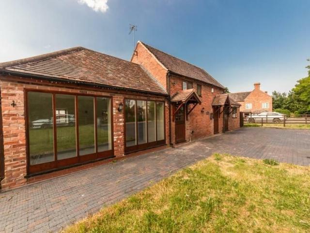 3 bedroom barn conversion to rent