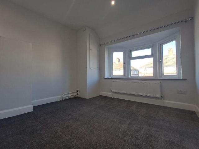 3 bedroom barn conversion to rent