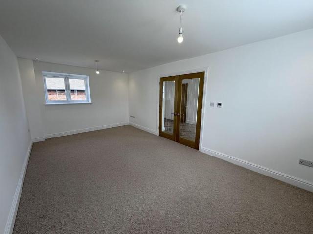 3 bedroom barn conversion to rent