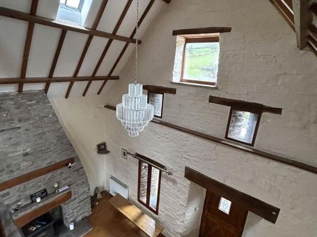 3 bedroom barn conversion to rent