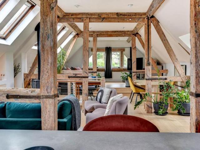 3 bedroom barn conversion to rent