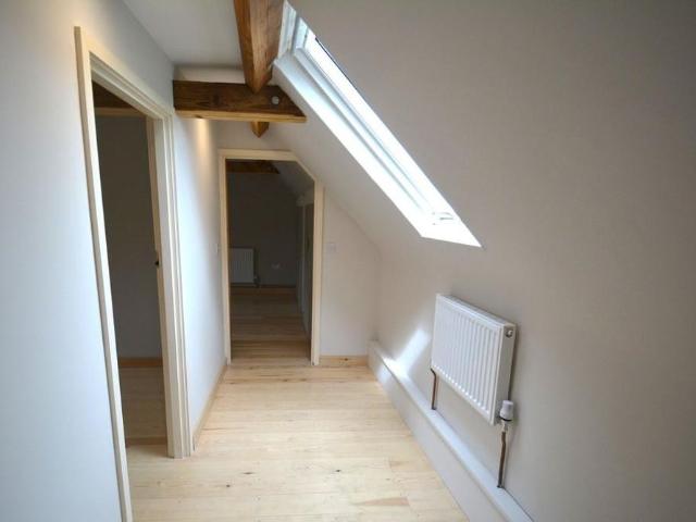 3 bedroom barn conversion to rent