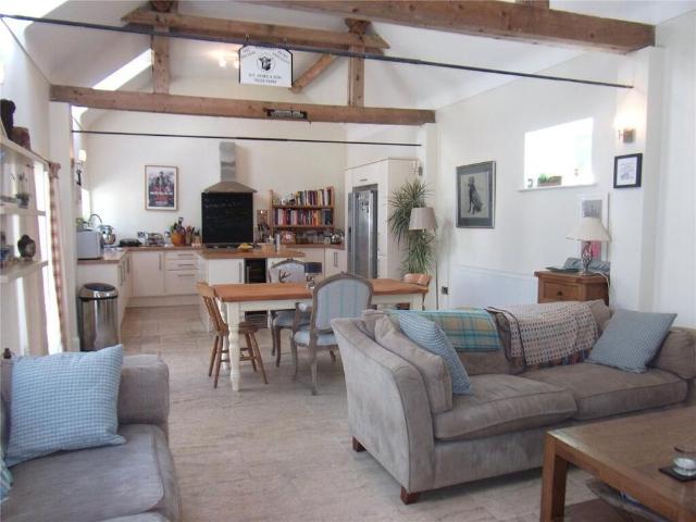 3 bedroom barn conversion to rent