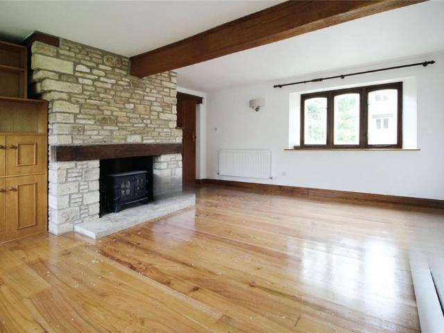 3 bedroom barn conversion to rent