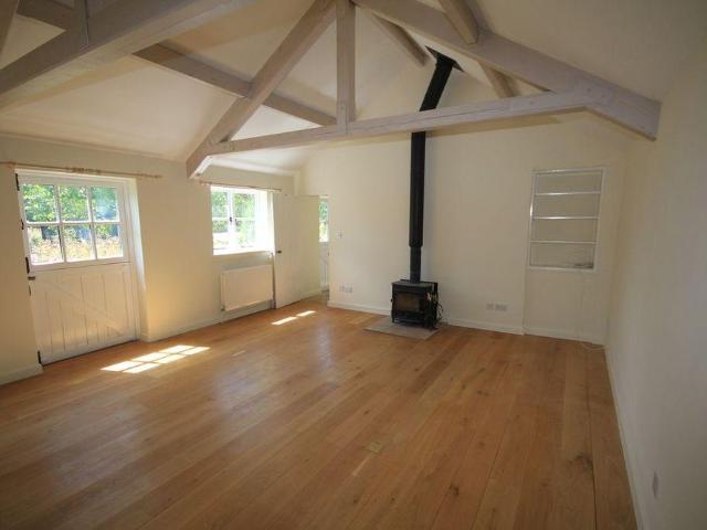 3 bedroom barn conversion to rent