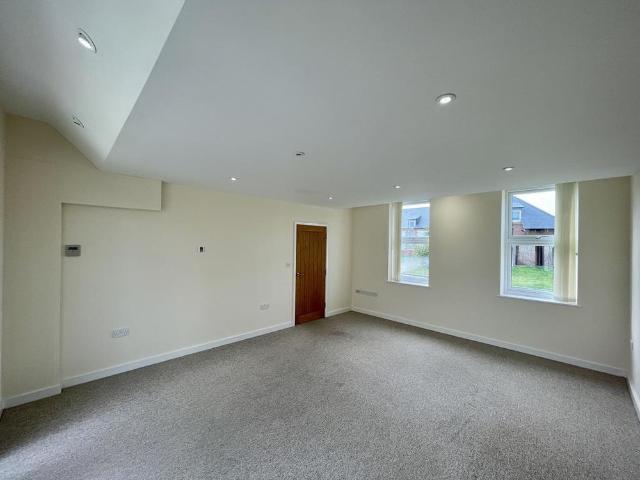 3 bedroom barn conversion to rent