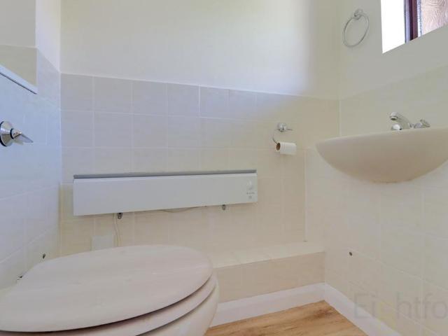 3 bedroom barn conversion to rent