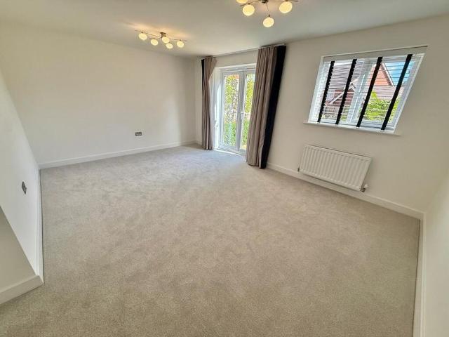 3 bedroom barn conversion to rent