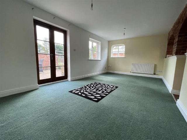 3 bedroom barn conversion to rent