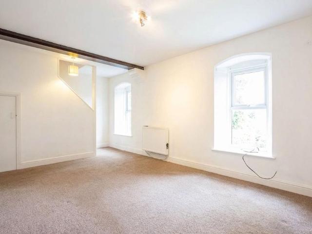3 bedroom barn conversion to rent