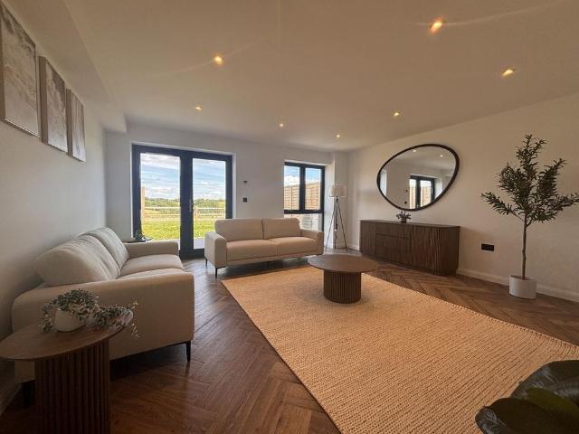 3 bedroom barn conversion to rent
