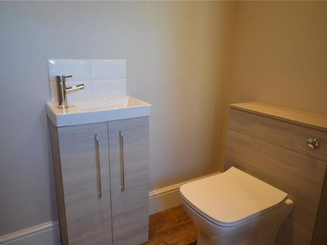 3 bedroom barn conversion to rent