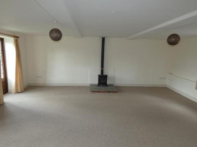 3 bedroom barn conversion to rent