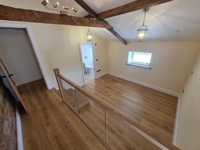 3 bedroom barn conversion to rent