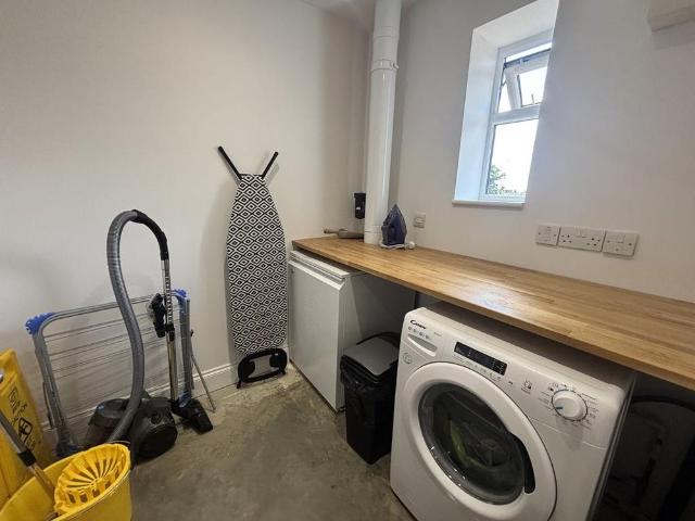 3 bedroom barn conversion to rent