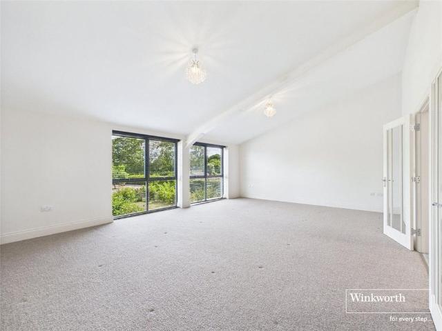 3 bedroom barn conversion to rent