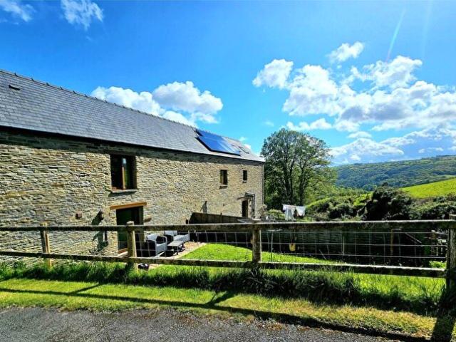 3 Bedroom Barn Conversion To Rent In Aberedw, Builth Wells, Powys, LD2