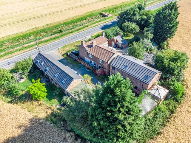3 bedroom barn for sale