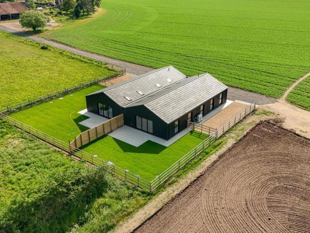 3 bedroom barn for sale