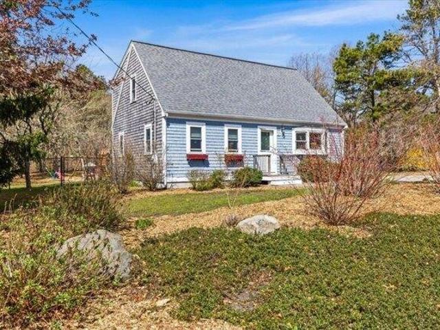 3 bedroom, Barnstable MA 02648 104514325