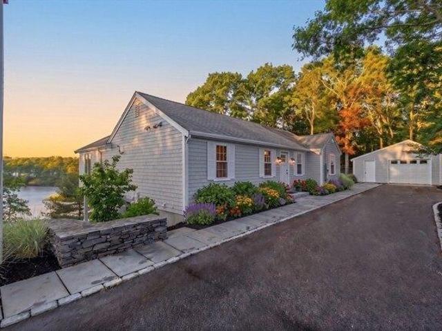 3 bedroom, Barnstable MA 02655 102447973