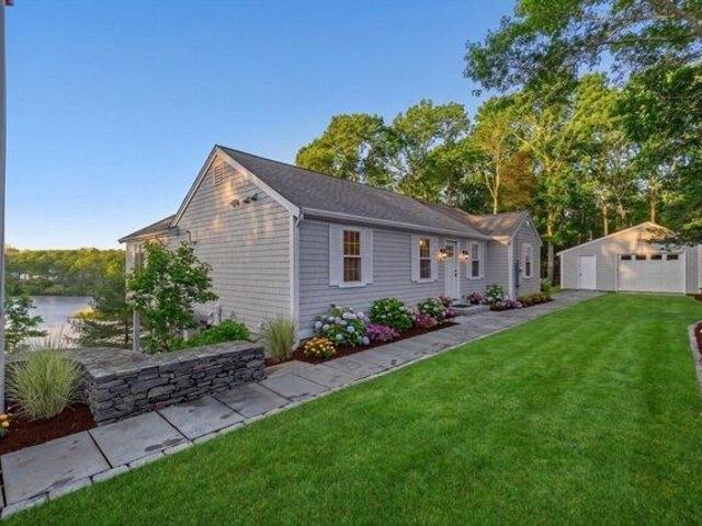 3 bedroom, Barnstable MA 02655 104150682