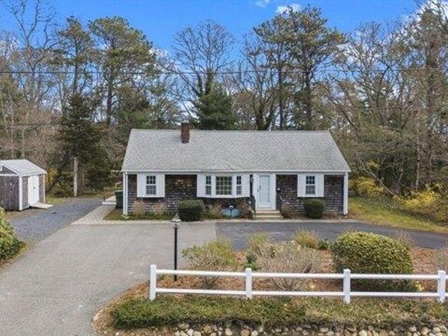 3 bedroom, Barnstable MA 02655 LS102218624