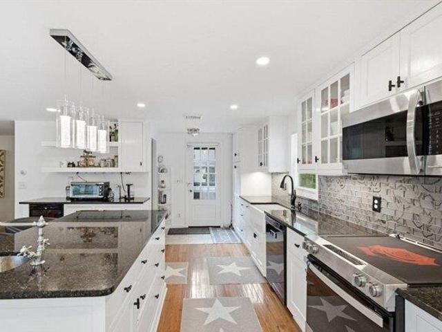 3 bedroom, Barnstable MA 02632 104791822