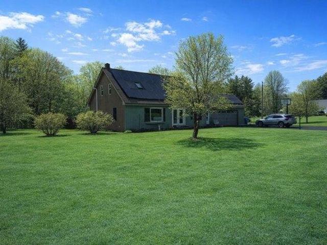 3 bedroom, Barre VT 05641 102157381