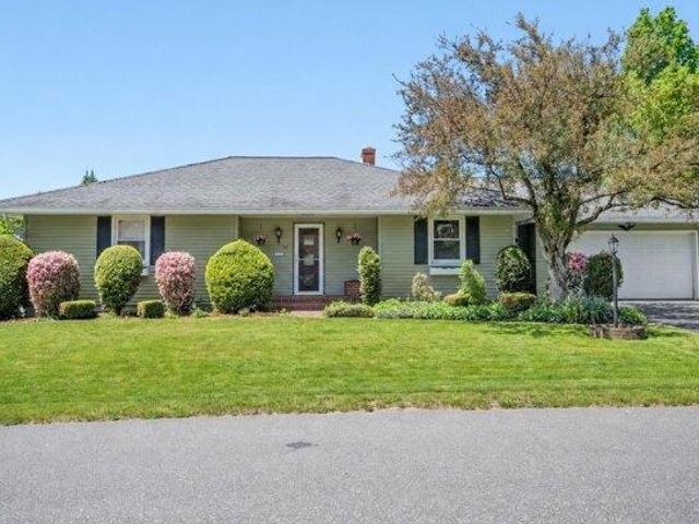 3 bedroom, Barre VT 05641 102779671