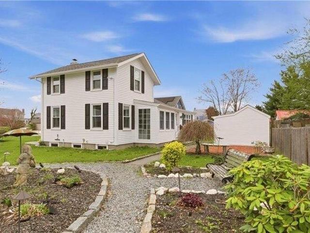 3 bedroom, Barrington RI 02806 102061752
