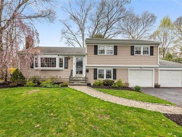 3 bedroom, Barrington RI 02806 104442621
