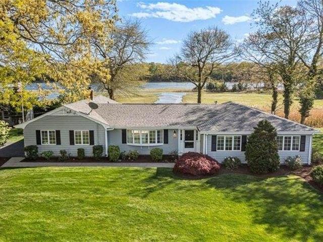 3 bedroom, Barrington RI 02806 104480183