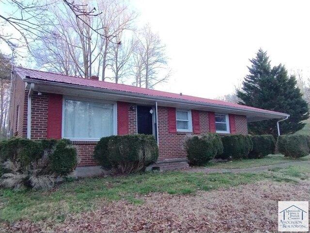 3 bedroom, Bassett VA 24055 104899659